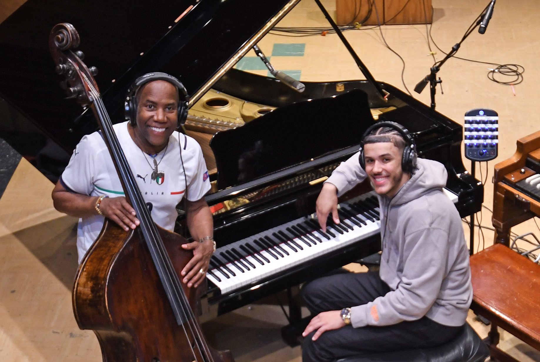 Nathan & Noah East - Turn Up For Recovery